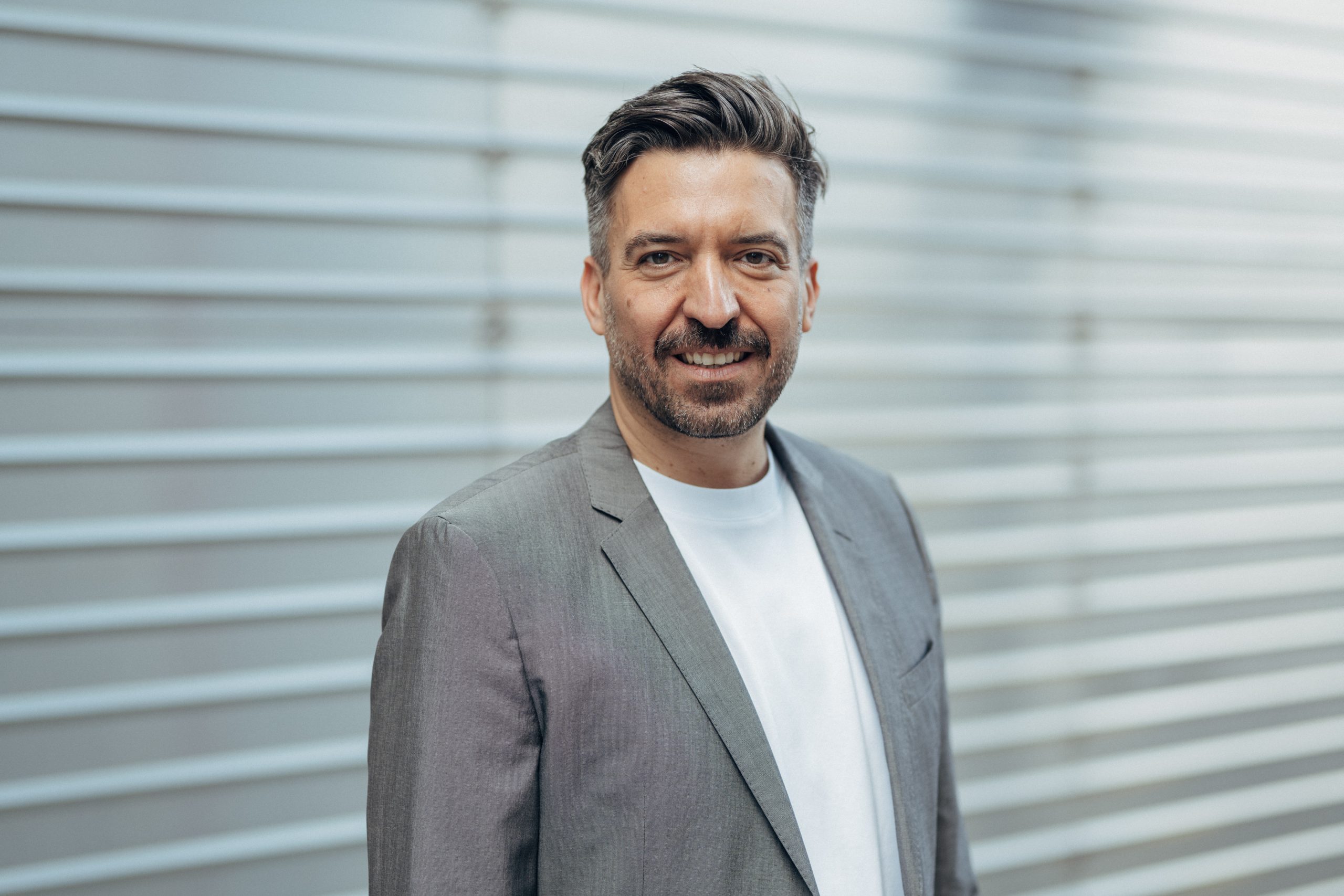 Dominik Schneider (he/him) - MORE DIVERSITY